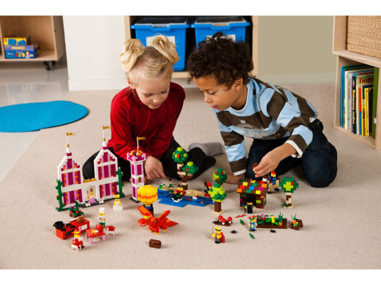 Набір “Декорації LEGO®” (9385) - ies.org.ua